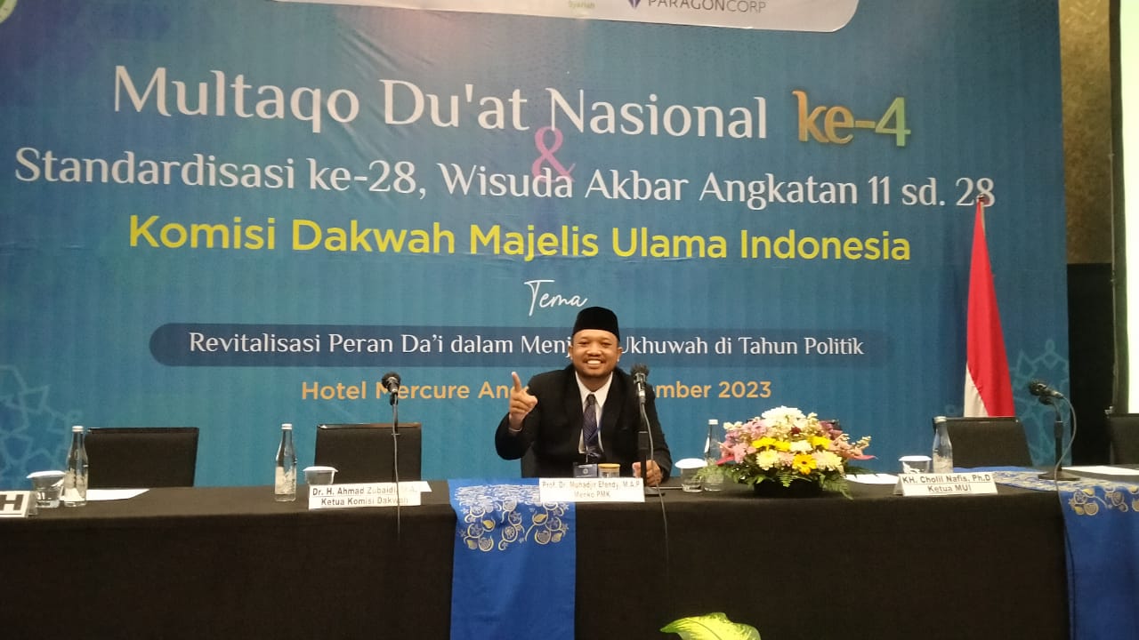 Dwi Jatmiko Hadiri Wisuda Akbar Standardisasi Dai MUI angkatan XI-XVIII - SD Muhammadiyah 1 Solo